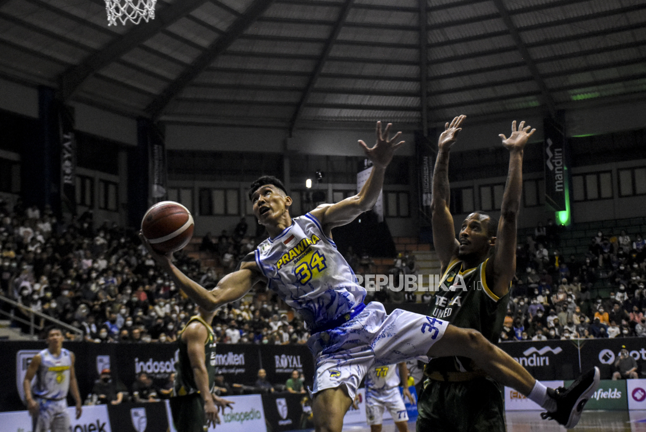 Pertandingan Basket Playoff IBL
