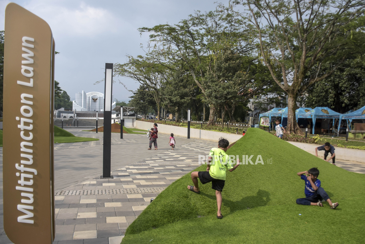 Semakin Asri, Taman Monumen Perjuangan Jabar Ramai Dikunjungi
