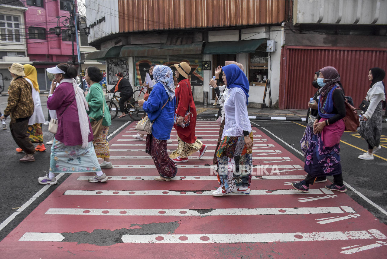 Batik Walk di Bandung