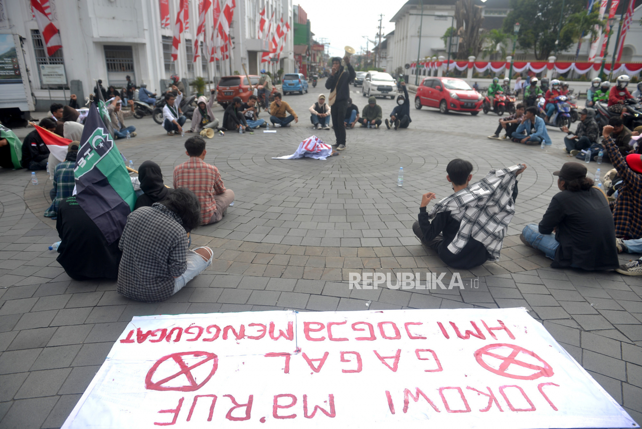 Aksi Tolak Kenaikan Harga BBM