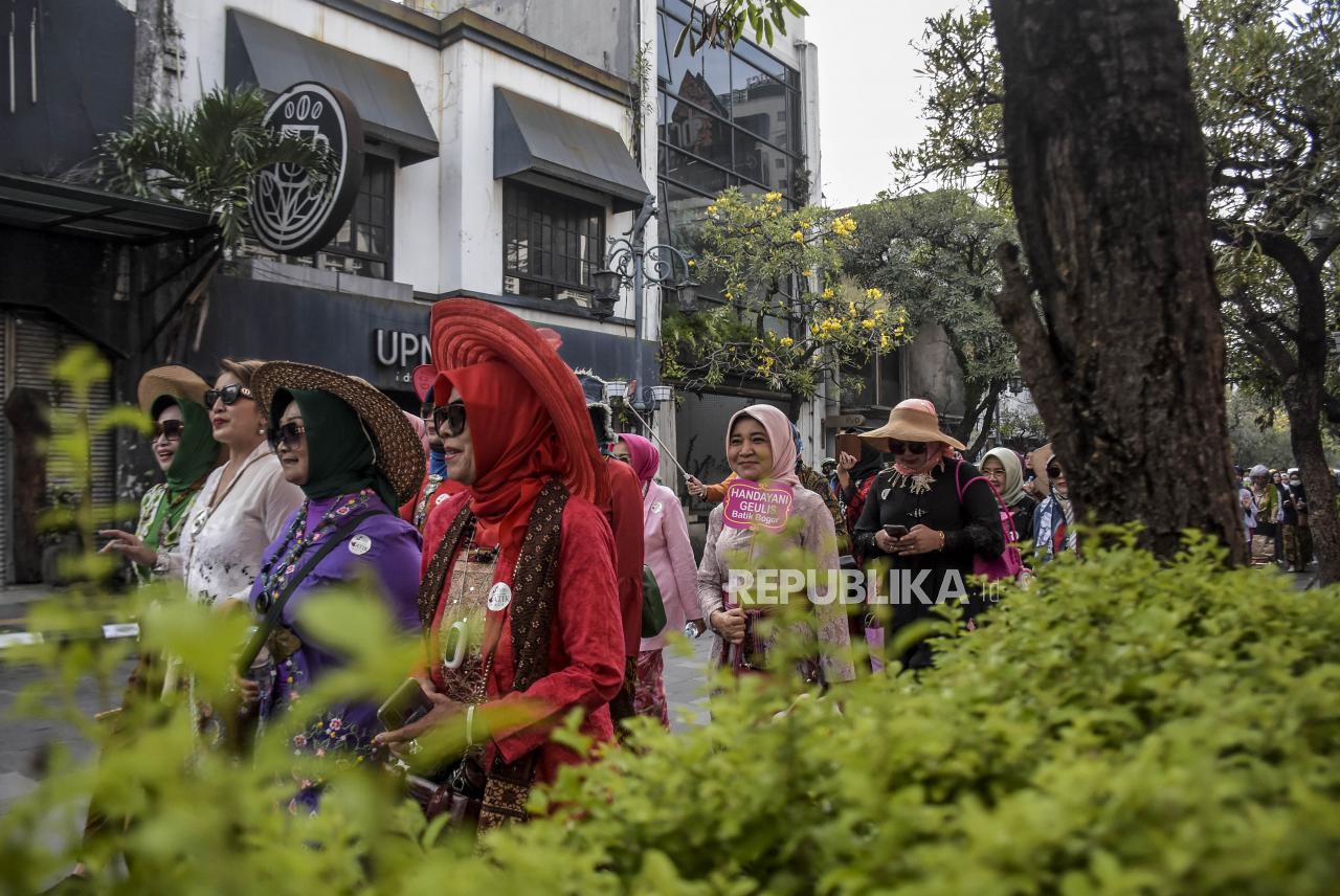 Batik Walk di Bandung