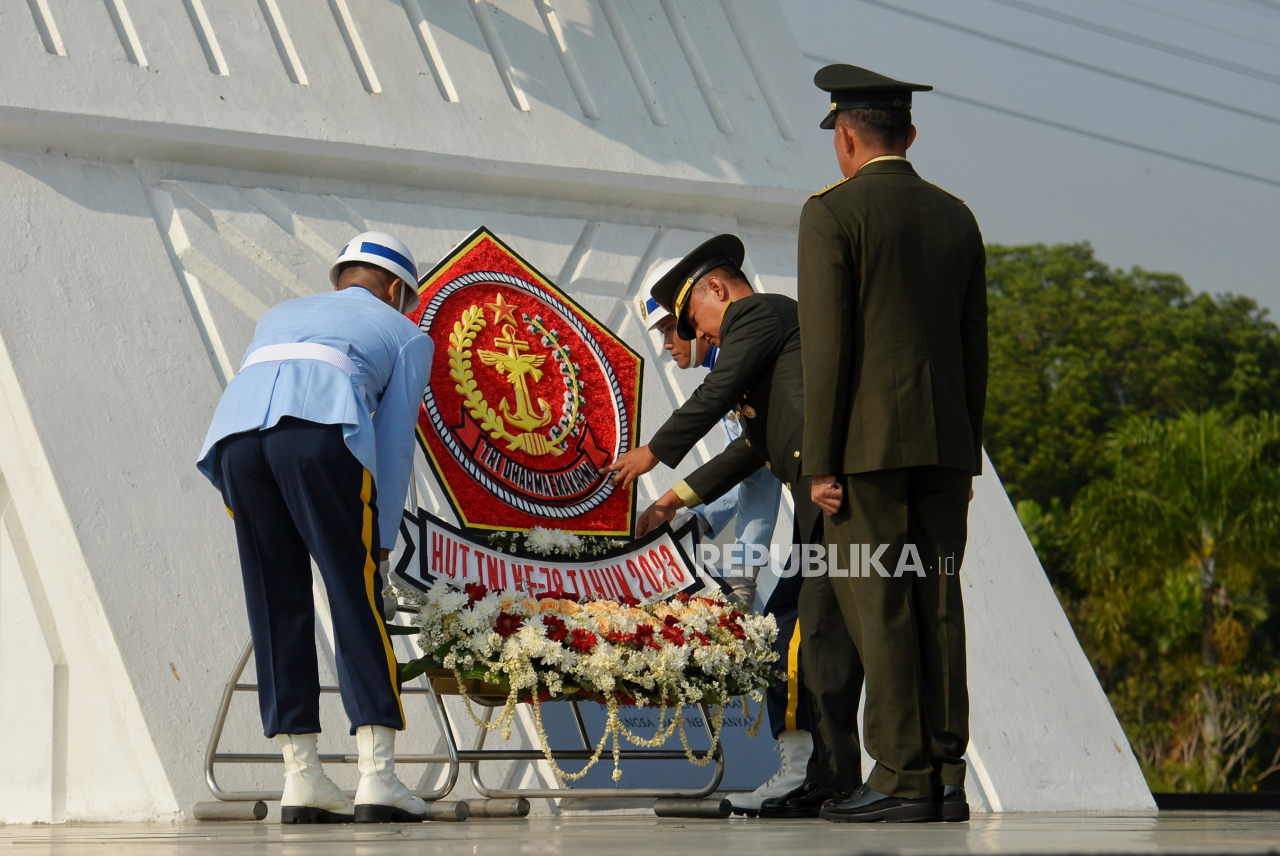 Kasum TNI Pimpin Upacara Ziarah Nasional dsn Tabur Bunga