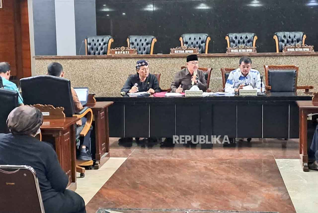 Kasus BPR KR, Para Guru Terpaksa Berutang Hingga Gadaikan Sawah