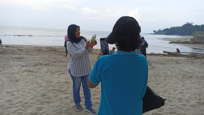 Serunya Peserta Lomba Foto dan Video UMKM Bosama Eksplorasi Pantai ...